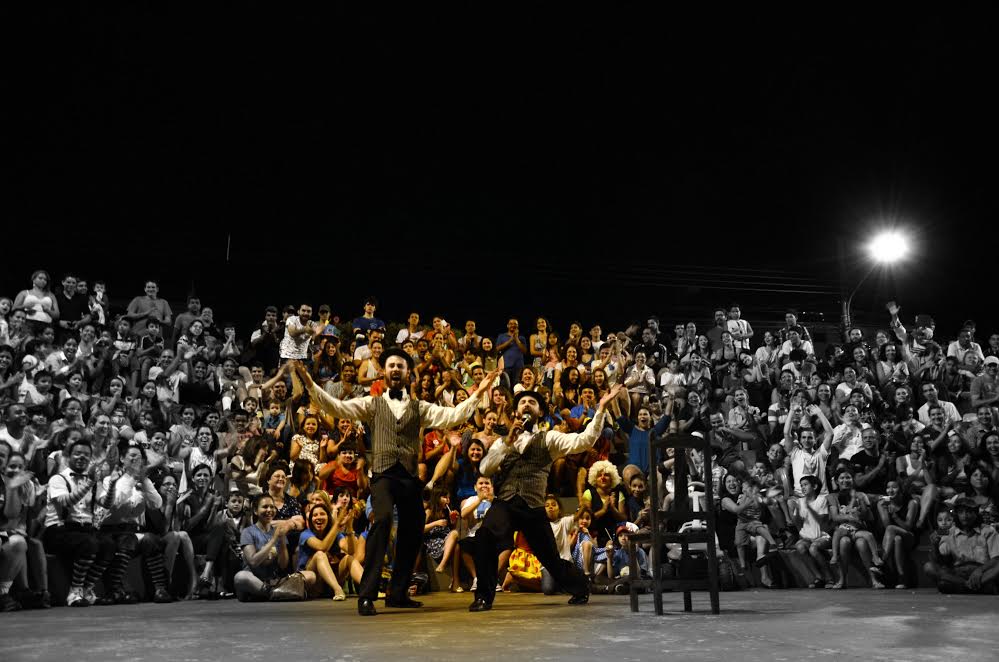 Espetáculo que une teatro e circo é apresentado no 13° Festival América ...