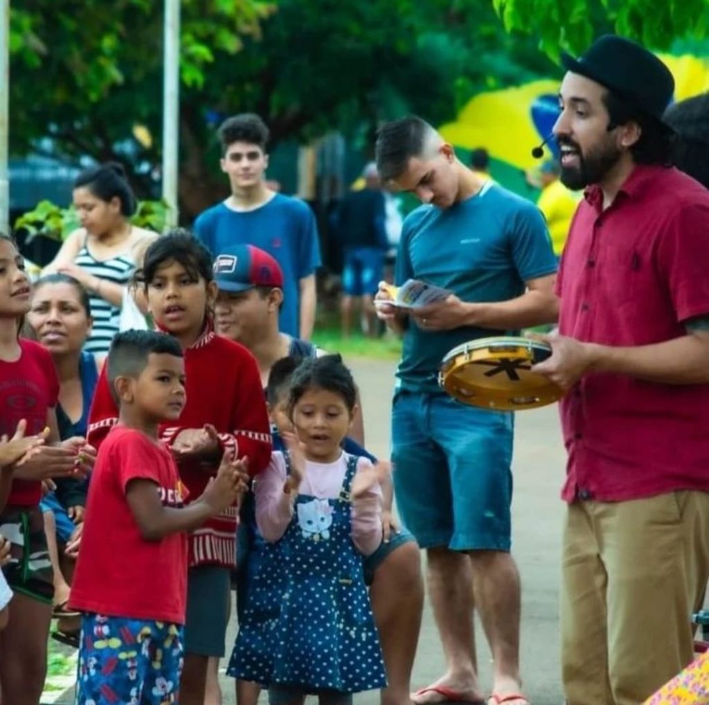 No Dia Nacional do Contador de Histórias nossos contadores mostram que ...